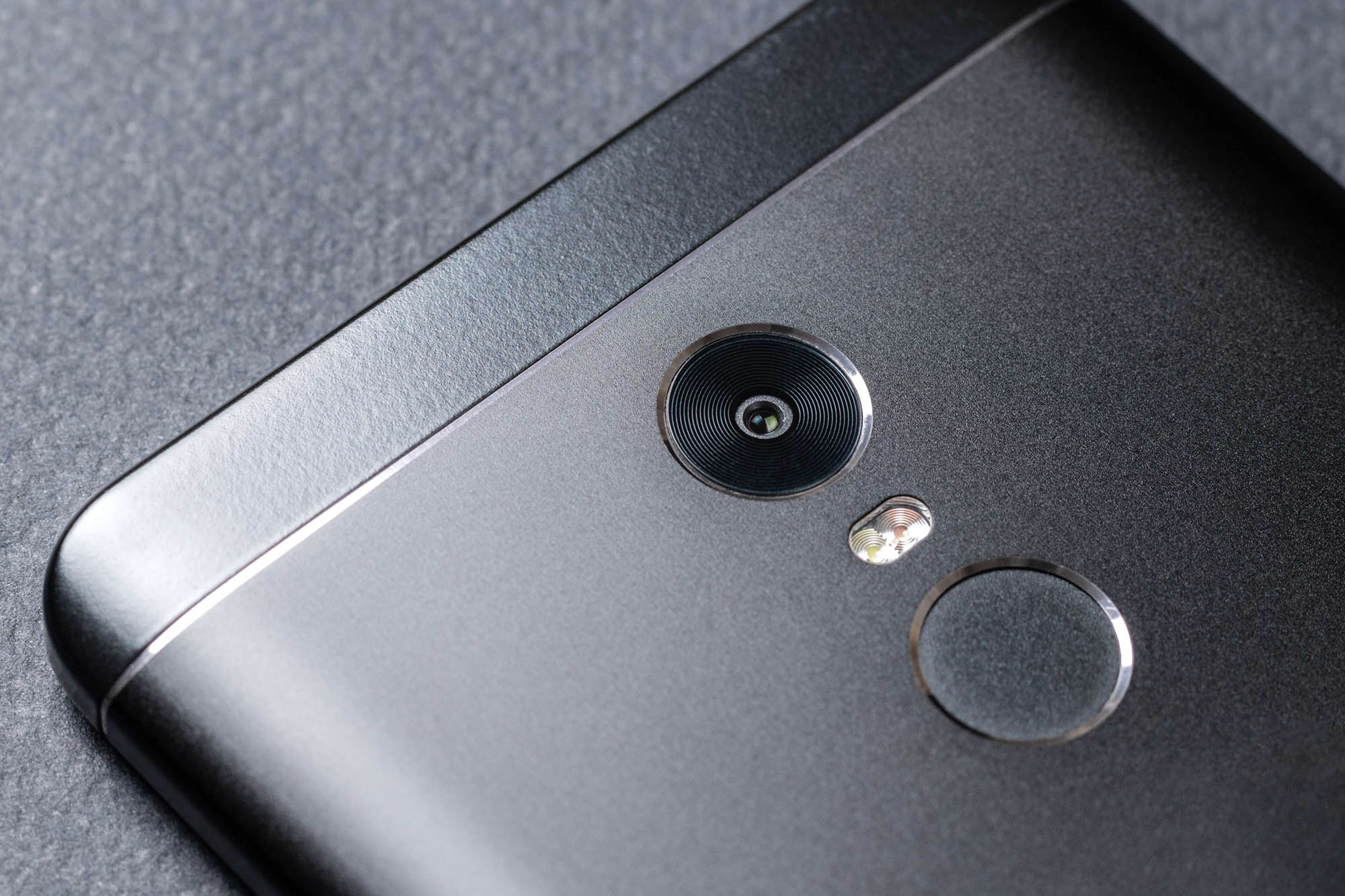 Mobile Devices | 5G Polymers | Celanese